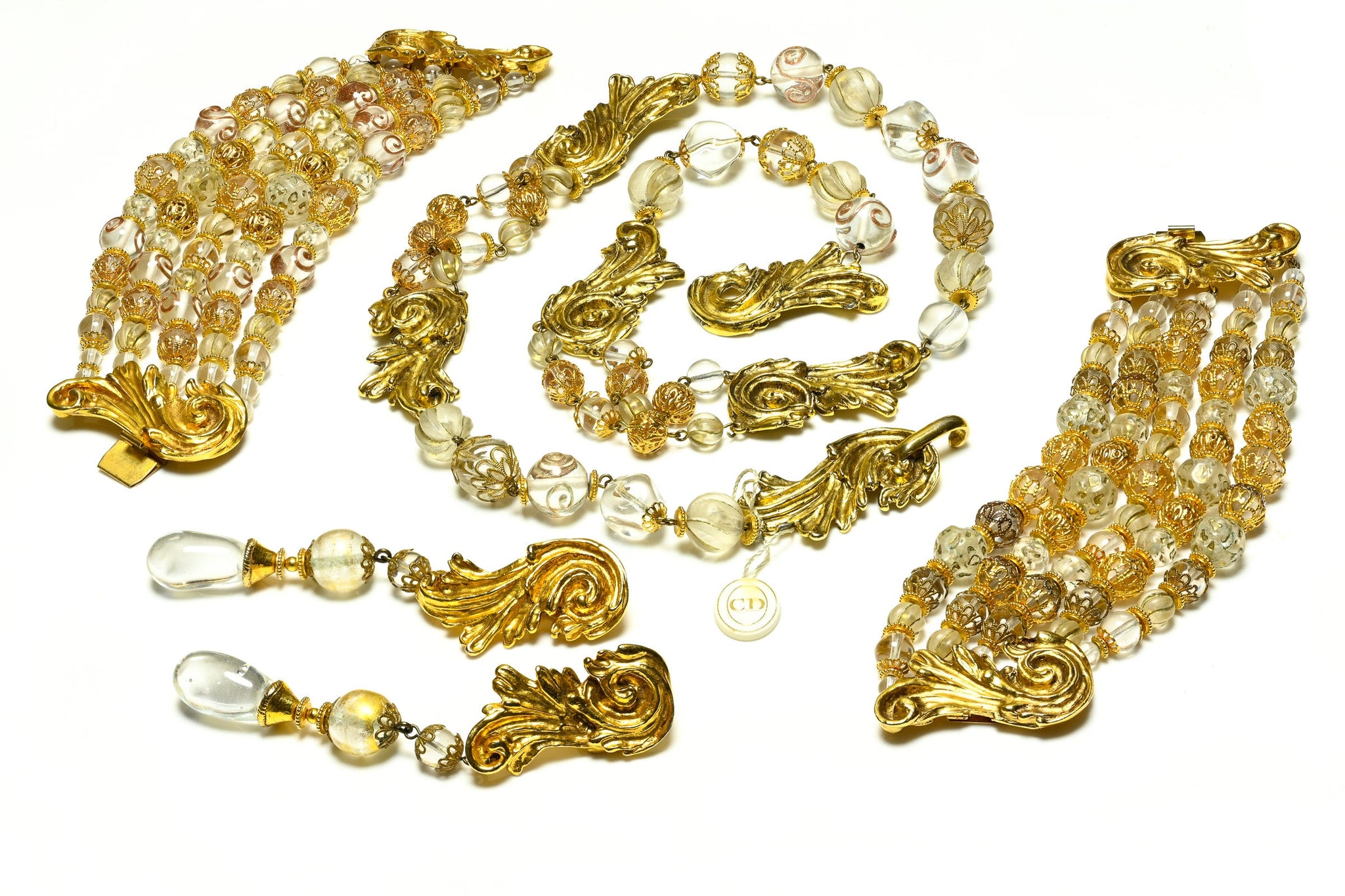 Baroque Splendor: Extravagant Pearl and Gemstone Jewelry