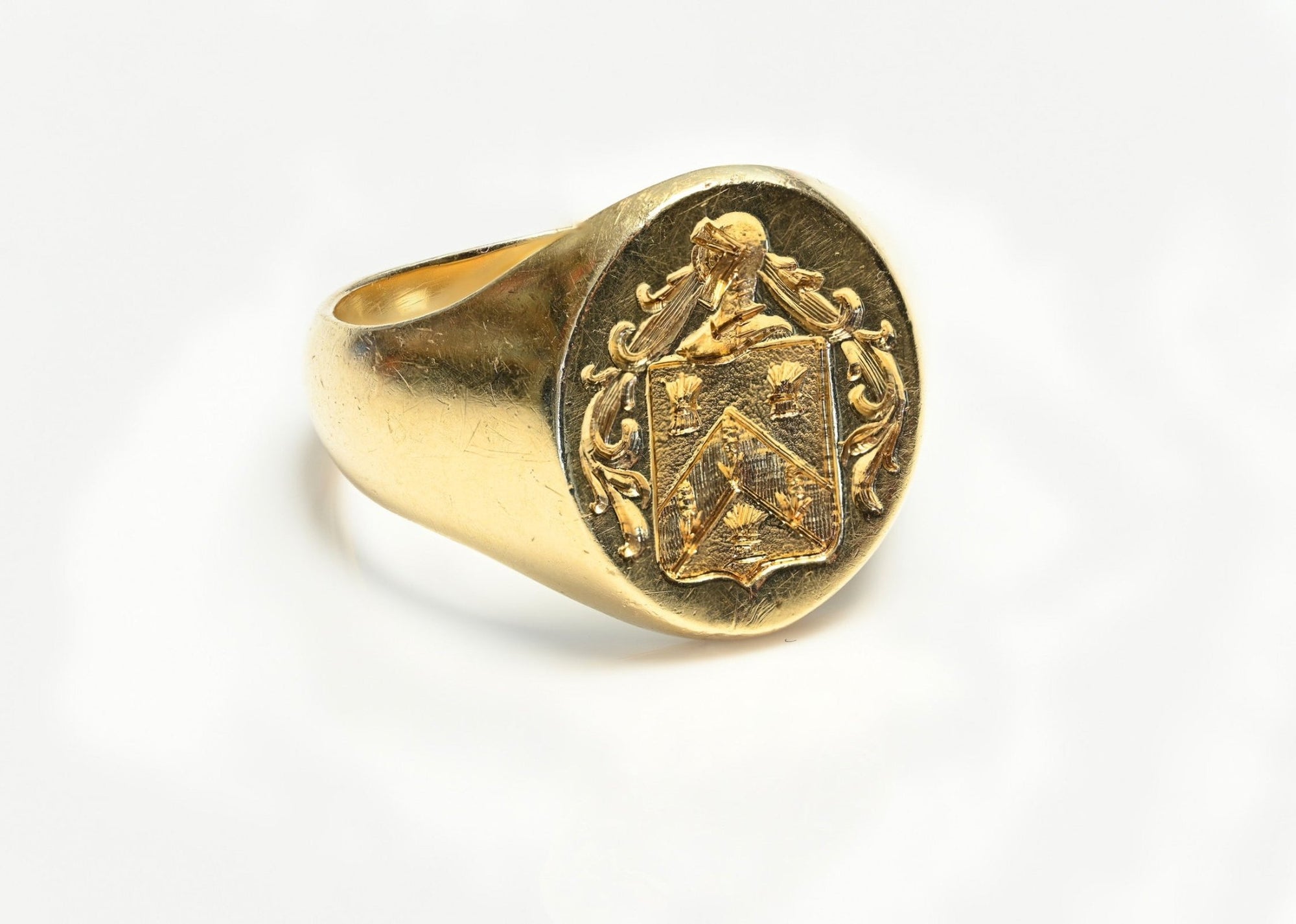Antique Yellow Gold Crest Mens Ring
