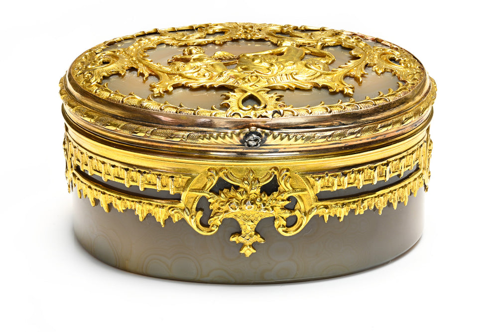 Antique French 1819 1838 Baroque Louis XV 18K Gold Agate Snuff Box