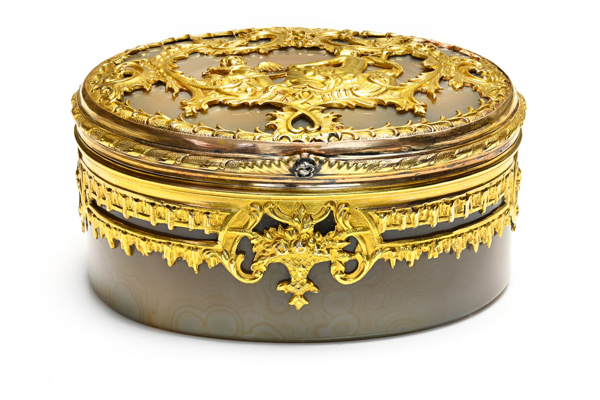 Antique French 1819 1838 Baroque Louis XV 18K Gold Agate Snuff Box