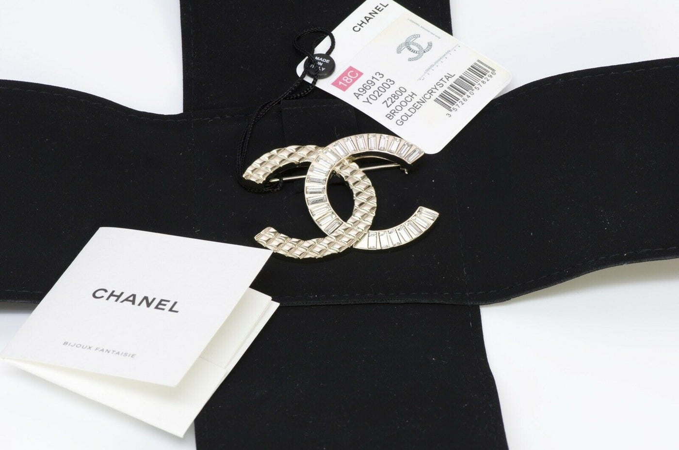 CHANEL CC 2018 Crystal Quilted Brooch