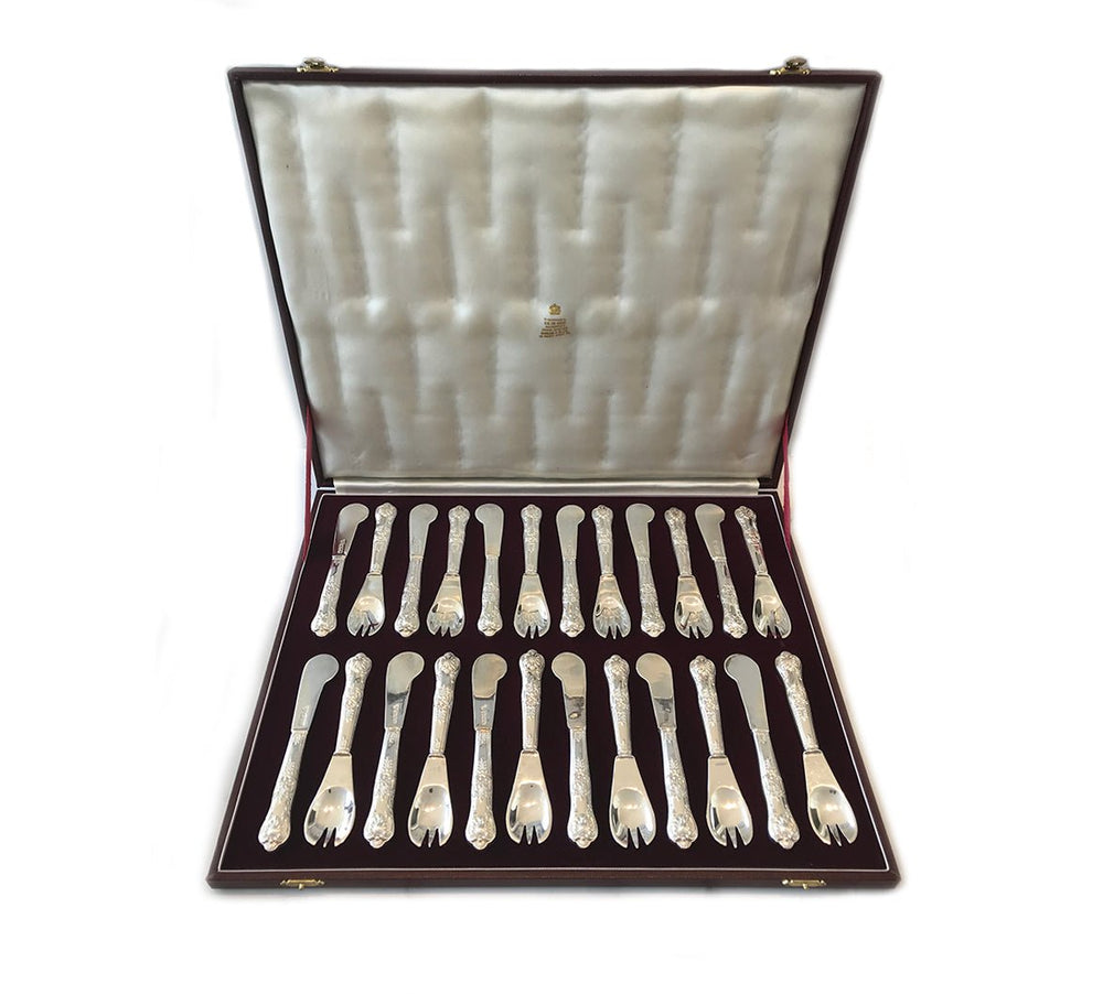 Garrard & Co. Silver Spreader & Spork Serving Set