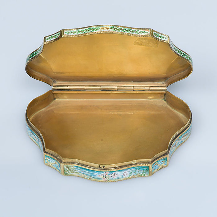 Vintage Engraved 18K Gold Enamel Box with Naval Battle Scene